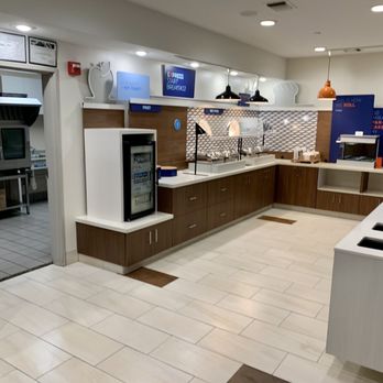 HOLIDAY INN EXPRESS & SUITES AMARILLO - Updated December 2025 - 34 ...