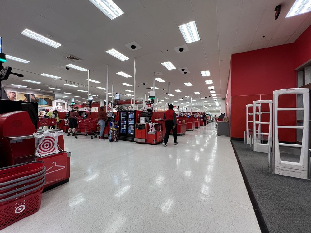 TARGET - Updated December 2024 - 132 Photos & 211 Reviews - 5700 Bou ...