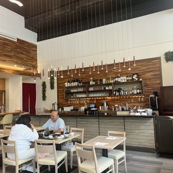 RINKA - Updated April 2025 - 3402 Photos & 530 Reviews - 1001 Queen St ...