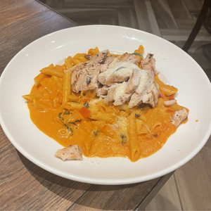 THE CATTY CORNER - Updated April 2025 - 394 N Broad St, Nazareth ...