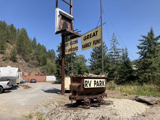 CRYSTAL GOLD MINE - Updated July 2025 - 49 Photos & 46 Reviews - 51931 ...