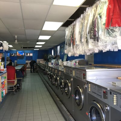 OCEAN LAUNDROMAT - Updated June 2025 - 12 Photos & 15 Reviews - 104 ...