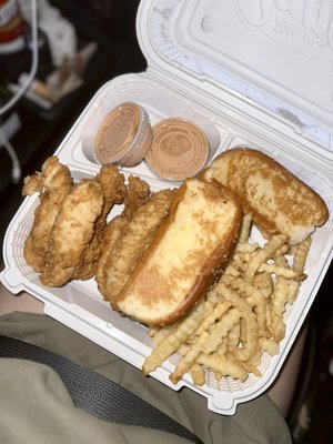 RAISING CANE’S CHICKEN FINGERS - Updated December 2025 - 96 Photos & 98 ...