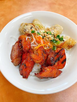 COM TAM THUAN KIEU - Updated August 2024 - 404 Photos & 333 Reviews ...