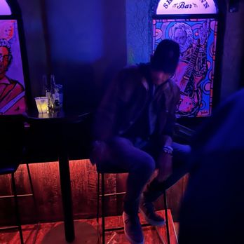 SHAKEDOWN BAR - Updated July 2025 - 35 Photos & 64 Reviews - 304 Bridge ...