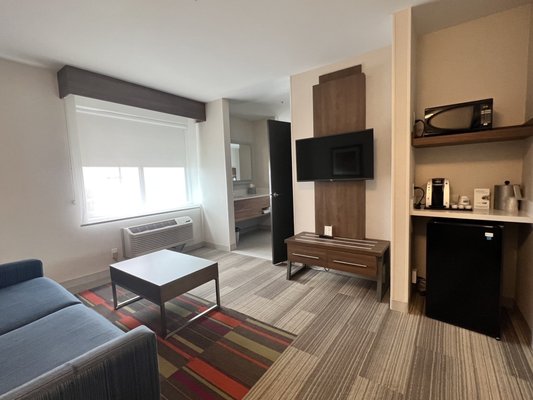 HOLIDAY INN EXPRESS LOS ANGELES - LAX AIRPORT - Updated September 2025 ...