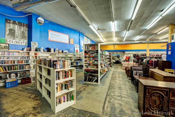 CIRCLE THRIFT - 41 Photos & 64 Reviews - 2233 Frankford Ave ...