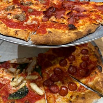 TACCONELLI’S PIZZERIA - Updated January 2026 - 61 Photos & 50 Reviews ...