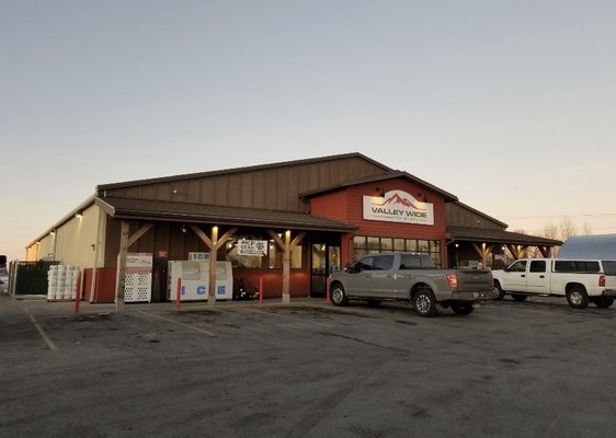 VALLEY WIDE COUNTRY STORE - MENAN - Updated April 2026 - 14 Photos ...