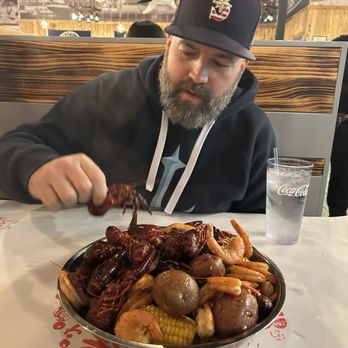 PIER 88 BOILING SEAFOOD & BAR LYNNWOOD - Updated July 2025 - 221 Photos ...