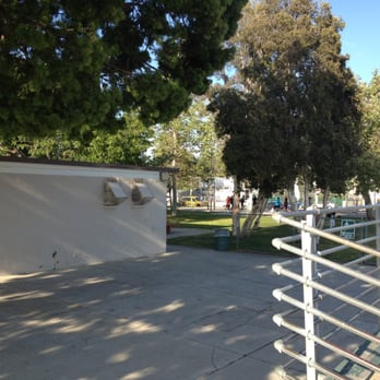 HOLLYWOOD PARK RECREATION CENTER - Updated July 2025 - 12 Photos & 14 ...