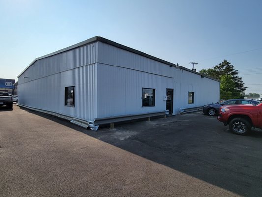 NIENBERG BODY SHOP - Updated December 2025 - 1316 E Main St, Ottawa ...