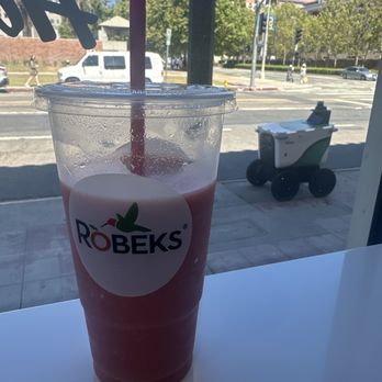 ROBEKS FRESH JUICES & SMOOTHIES - Updated December 2025 - 25 Photos ...
