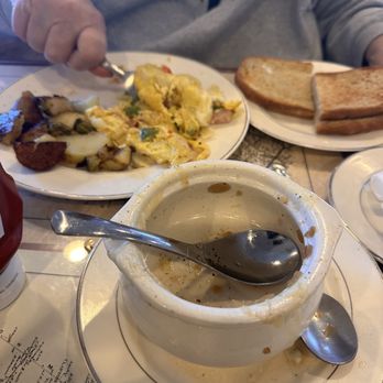 THE LOCAL DINER & BAKERY - Updated October 2025 - 79 Photos & 43 ...