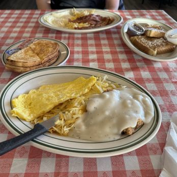 BREAKFAST PALACE - Updated October 2025 - 48 Photos & 82 Reviews - 2000 ...