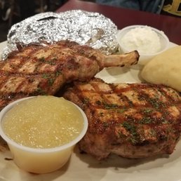 FRIENDLY TAVERN - 330 Photos & 368 Reviews - 290 S Main St, Zionsville ...