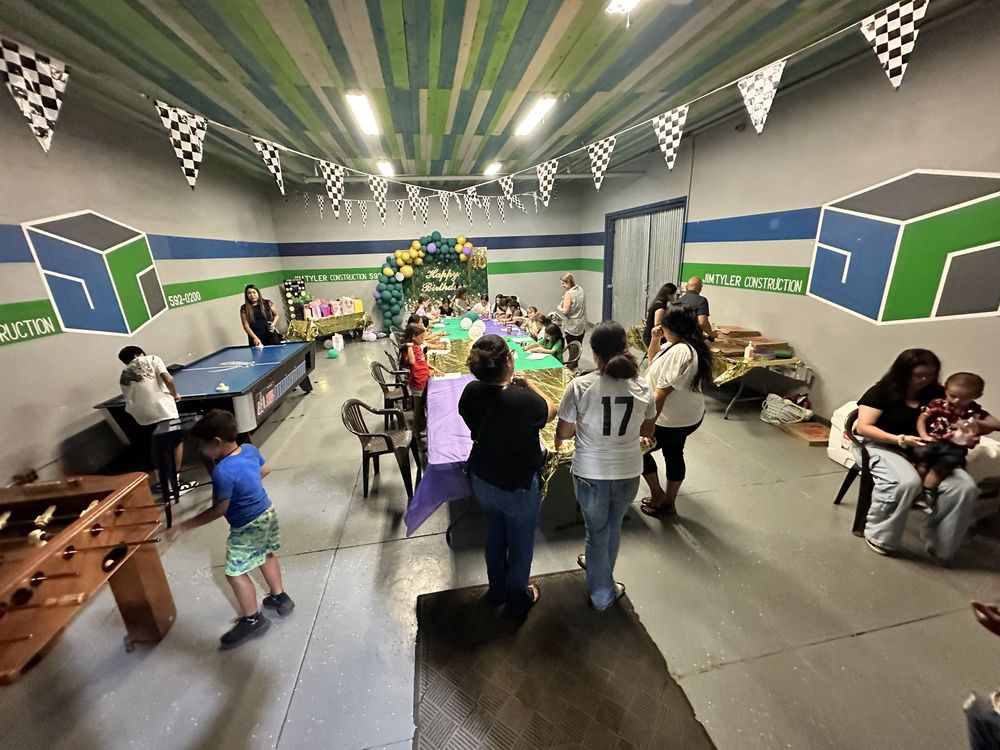 EXETER RACEWAY & HOBBIES - Updated January 2026 - 28 Photos & 22 ...