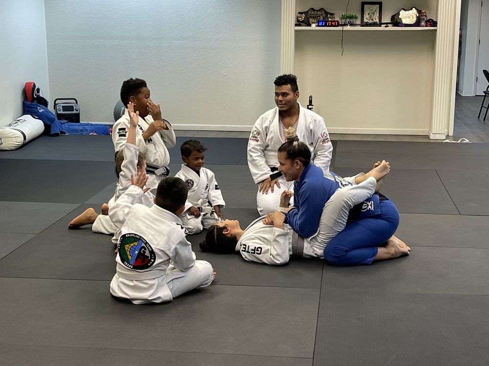 FIGHT HOUSE BRAZILIAN JIU-JITSU - Updated September 2025 - 16 Photos ...