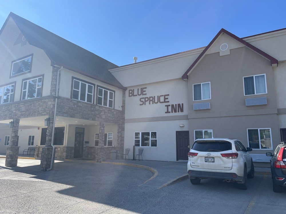 BLUE SPRUCE INN - Updated December 2024 - 15 Photos & 11 Reviews - 488 ...