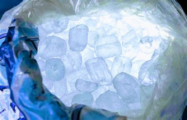 ICE DELIVERY MAN - Updated October 2025 - 12 Photos & 15 Reviews ...