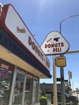 FRESH DONUT & DELI - 113 Photos & 230 Reviews - Donuts - 2699 S State ...