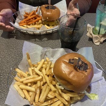 RICH ISLAND - Updated May 2024 - 31 Photos & 43 Reviews - 2137 N ...