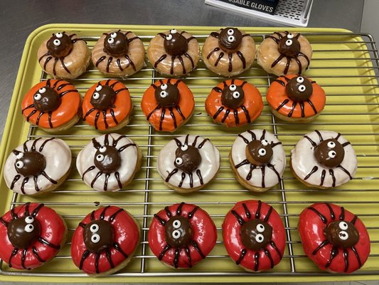 DOBIE DONUTS - Updated September 2025 - 11 Reviews - 10330 Blackhawk ...