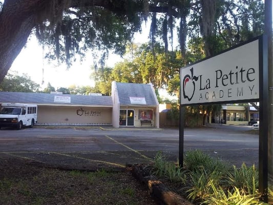 LA PETITE ACADEMY ON PAULA DRIVE - Updated July 2025 - 15 Photos - 7511 ...