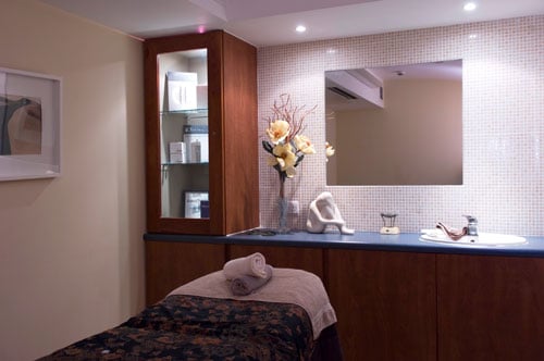 NUFFIELD HEALTH FITNESS & WELLBEING GYM - Updated November 2024 - White ...