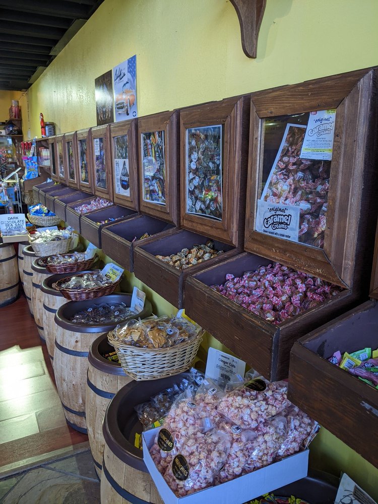 MUNCHIES CANDY - Updated December 2024 - 76 Photos & 114 Reviews - 607 ...