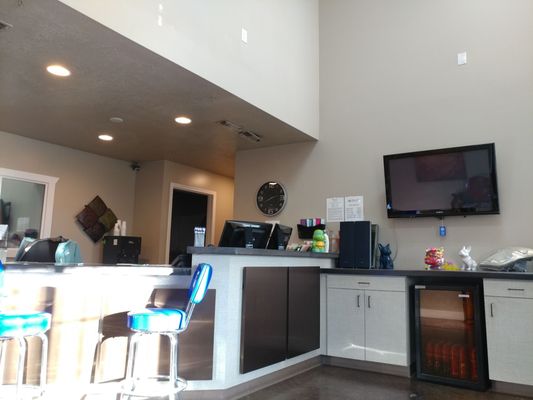 VALET AUTO BODY - Updated August 2025 - 28 Photos & 89 Reviews - 33 E ...