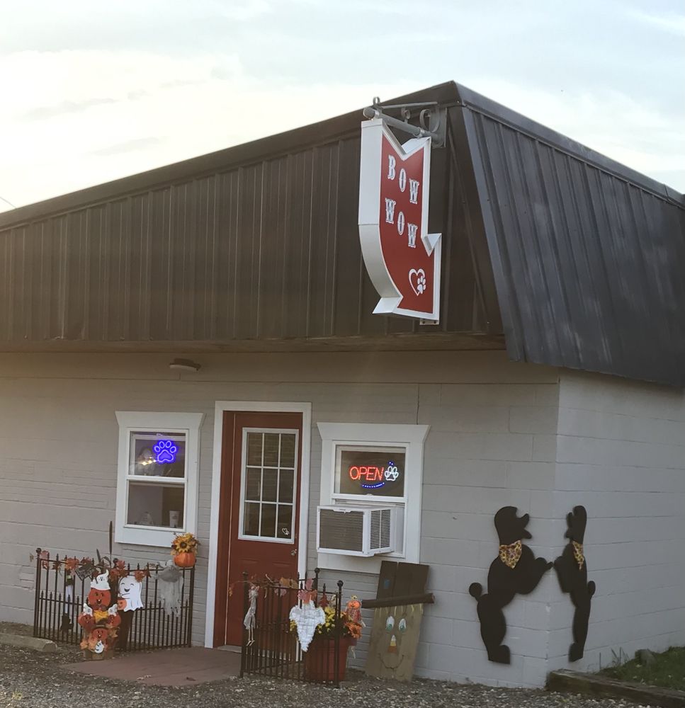 BOW WOW BARBER SHOP - Updated August 2025 - 136 W Lake Shore Dr ...