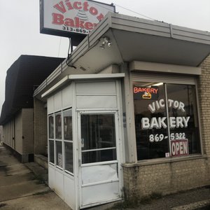 RUSSO BAKERY - 35160 Forton Ct, Clinton Township, Michigan - Bakeries ...