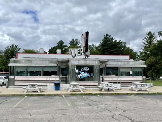 THE COMET CLASSIC DINER & CREAMERY - Updated December 2025 - 151 Photos ...
