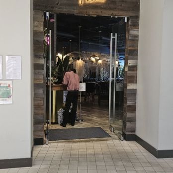 26 THAI KITCHEN & BAR - PERIMETER - Updated March 2025 - 425 Photos ...
