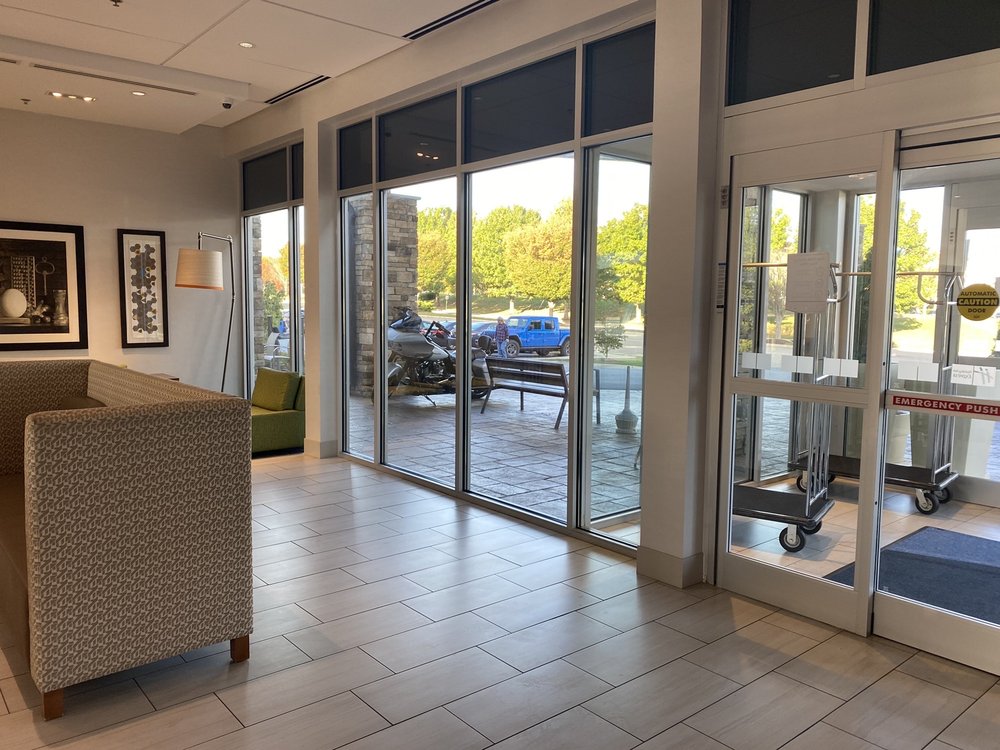 HOLIDAY INN EXPRESS & SUITES FARMVILLE - Updated January 2026 - 12 ...