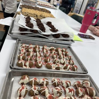 SWEET BASIL GOURMETWARE & COOKING SCHOOL - Updated December 2025 - 76 ...