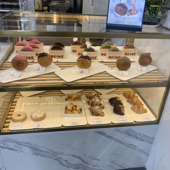 MUNCH MUNCH MOCHI DONUT - Updated December 2025 - 290 Photos & 124 ...