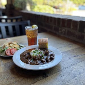 TAILGATORS SPORTS BAR & GRILL - Updated September 2025 - 201 Walnut St ...