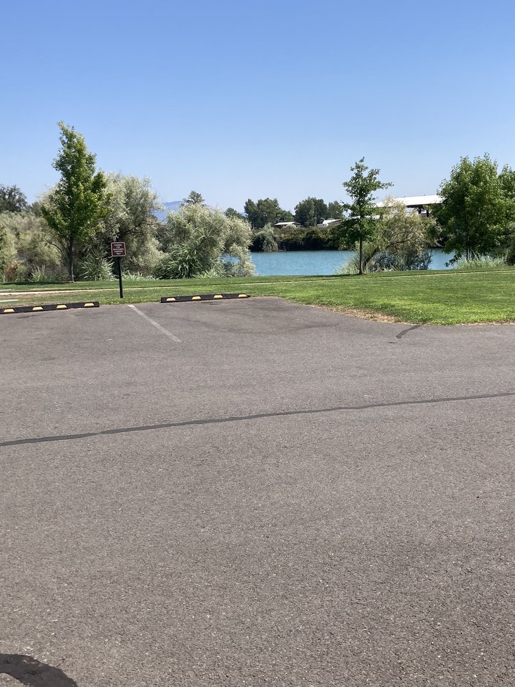 SOUTHERN OREGON RV PARK - Updated July 2024 - 48 Photos & 42 Reviews ...