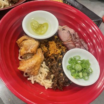 GOLDEN SMELL MEE - Updated December 2025 - 65 Photos & 20 Reviews - 142 ...