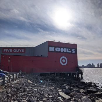 TARGET - Updated May 2025 - 46 Photos & 36 Reviews - 8973-95 Bay Pkwy ...