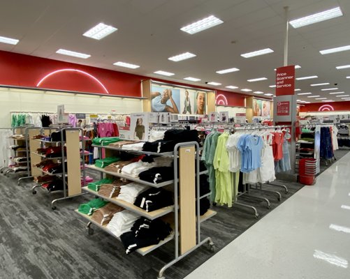 TARGET - Updated November 2025 - 15 Photos - 550 Grandview Crossing Dr ...