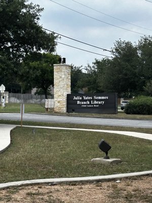 JULIA YATES SEMMES LIBRARY - Updated December 2025 - 84 Photos & 26 ...