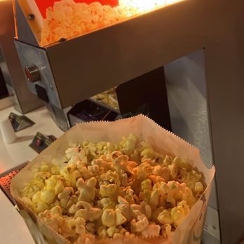 AMC FACTORIA 8 - Updated July 2024 - 114 Photos & 161 Reviews - 3505 ...