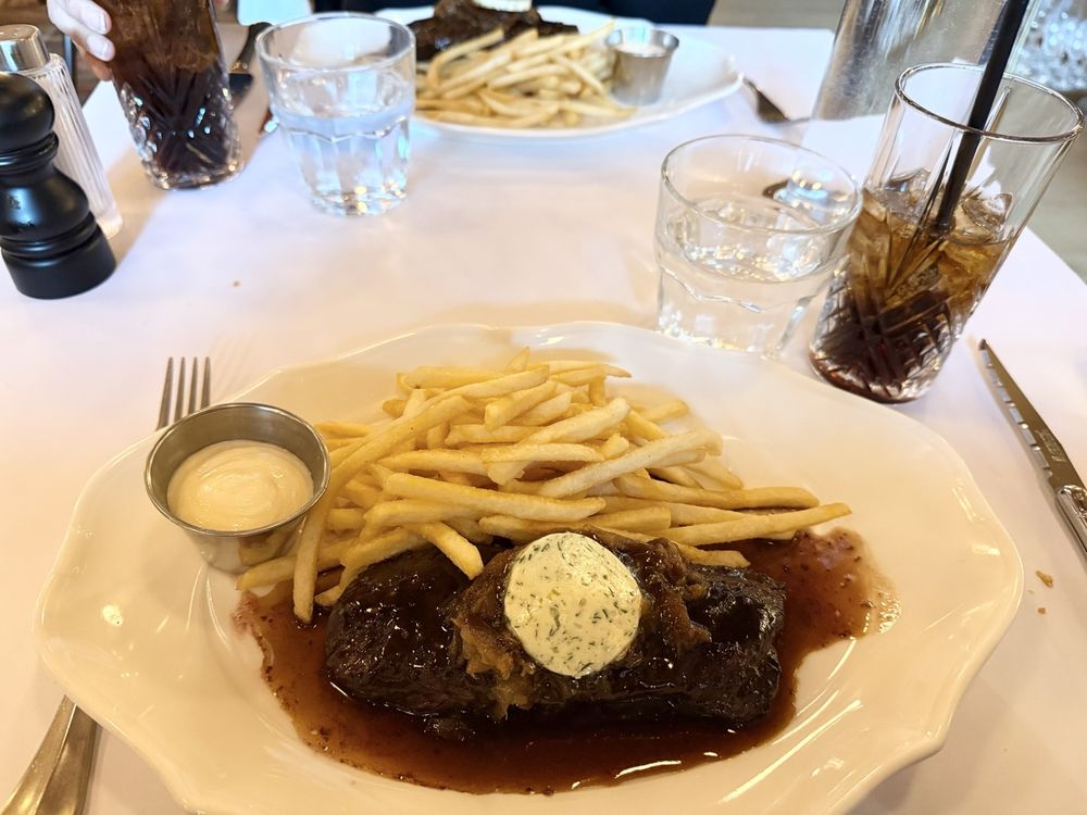 PETIT POMEROY - Updated February 2025 - 56 Photos & 20 Reviews - 748 N State St, Chicago ...