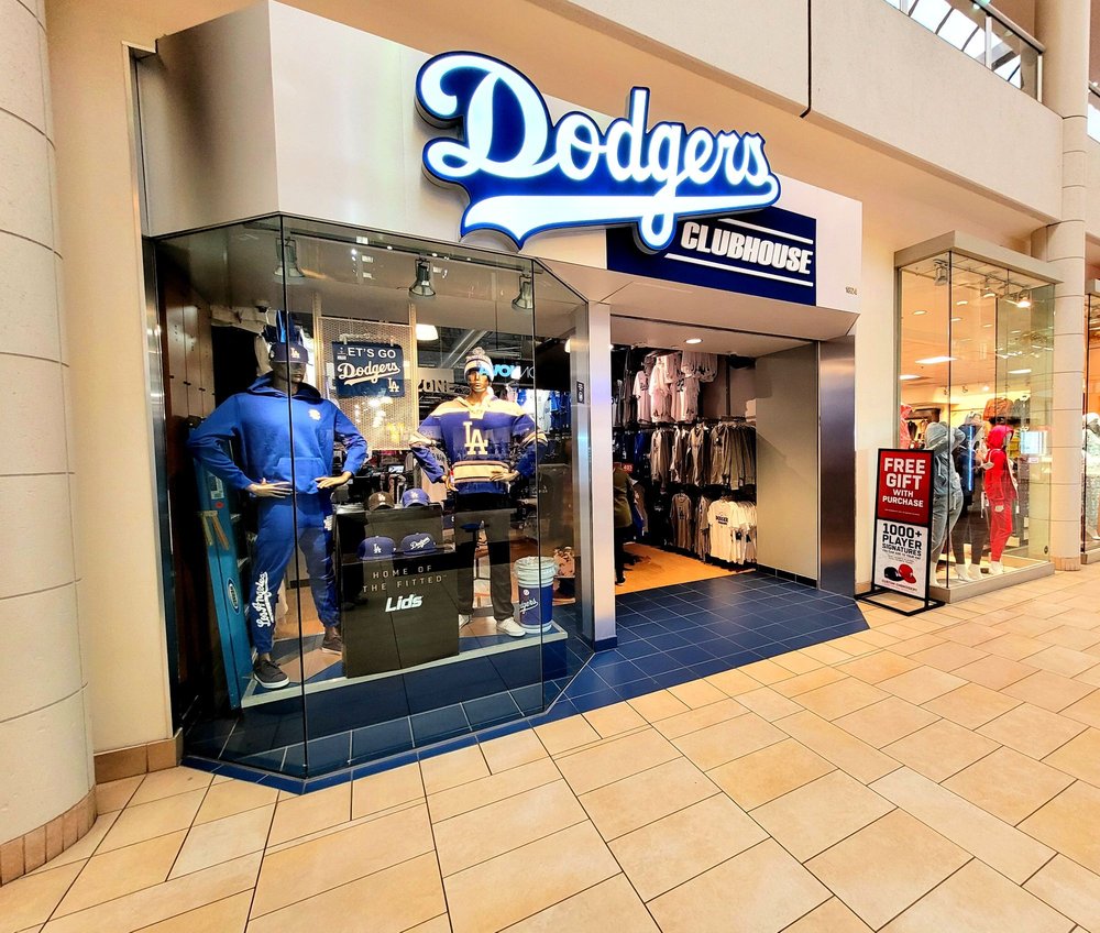 DODGERS CLUBHOUSE - Updated December 2025 - 19 Photos & 25 Reviews ...