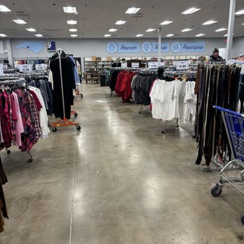 GOODWILL: BALLANTYNE - EAST - Updated December 2025 - 26 Photos & 10 ...