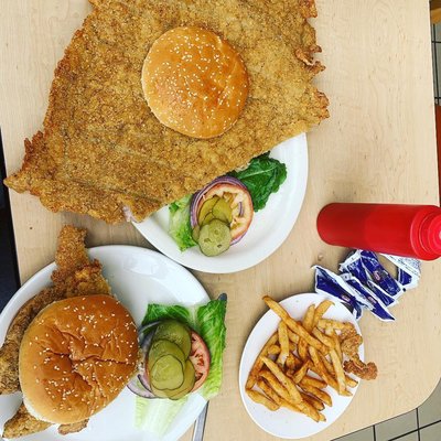 EDINBURGH DINER - 103 Photos & 92 Reviews - 413 S Eisenhower Dr ...