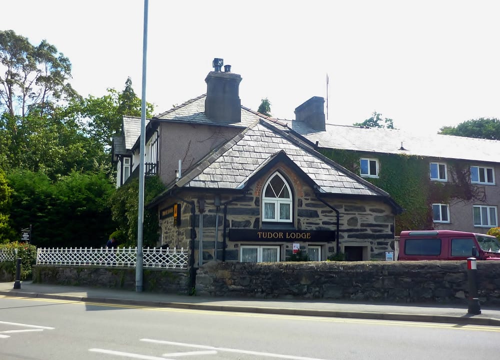 TUDOR LODGE - Penamser Road, Porthmadog, Gwynedd, United Kingdom - Yelp